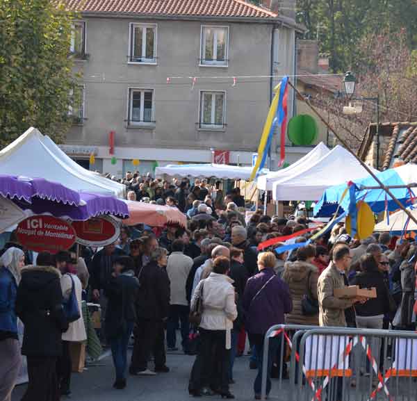 Le Marché de la Poire et du Terroir - 69380 Chasselay